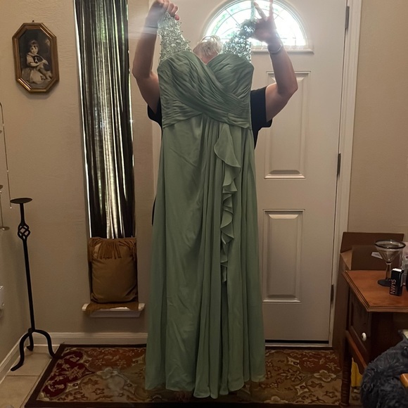 Miaou | Dresses | Miao Duo Dusty Sage Lace Appliqued Mother Of The ...